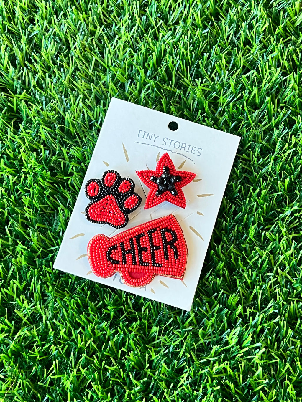 Red & Black Gameday Decorative Pins – Rivers’ Rustic Designs